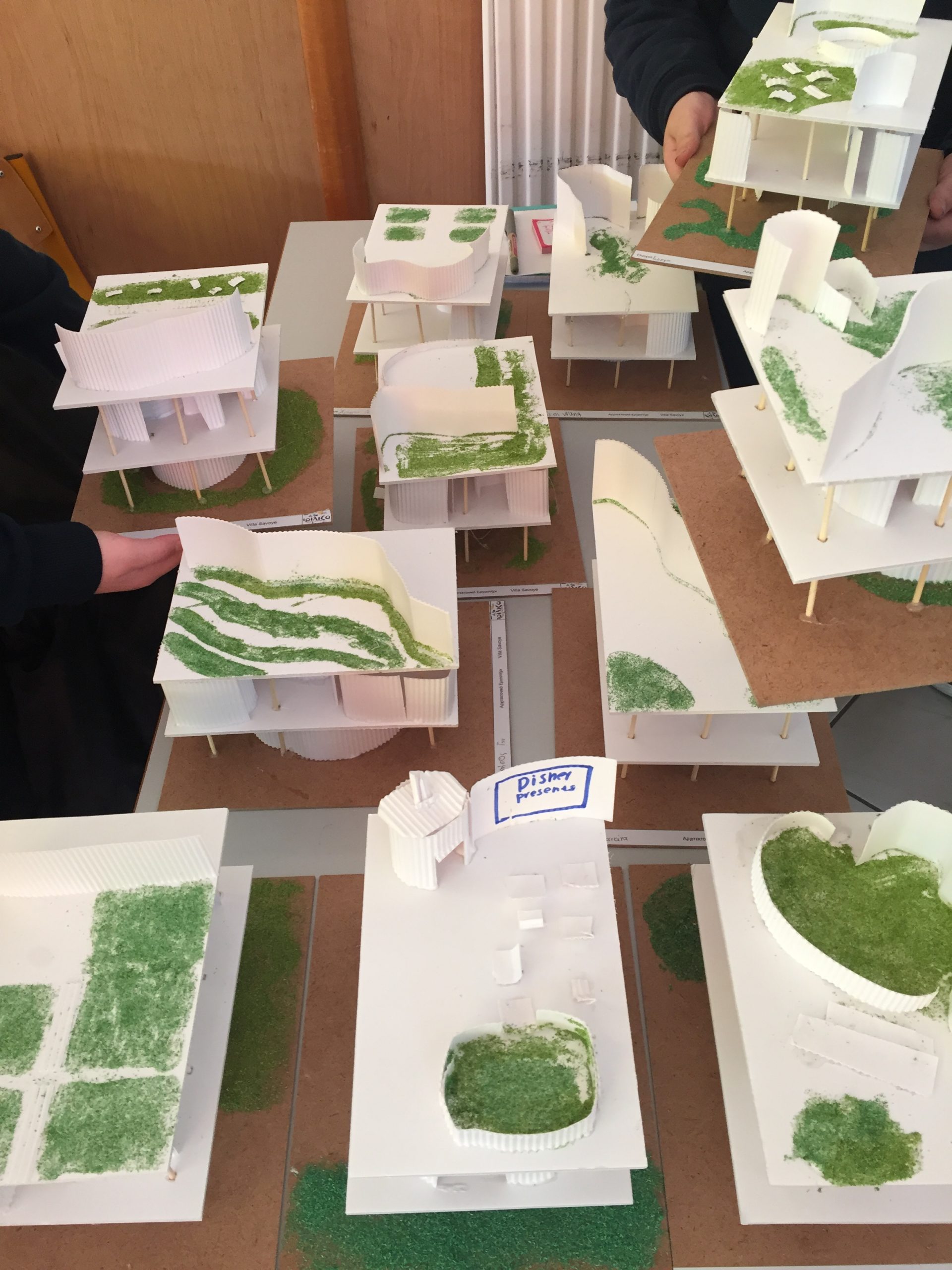 Η Τρίλιζα πάει σχολείο... - Τρίλιζα